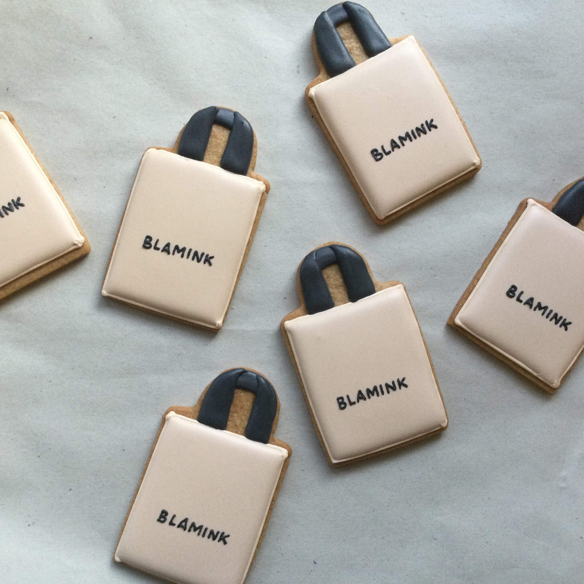 BLAMNKニューイヤーノベルティアイシングクッキー – アイシングクッキーのお店 | SweetsHOLIC